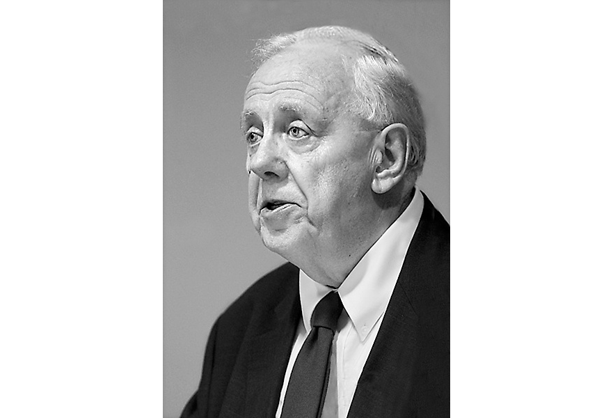 Alasdair Chalmers MacIntyre - Visuotinė lietuvių enciklopedija