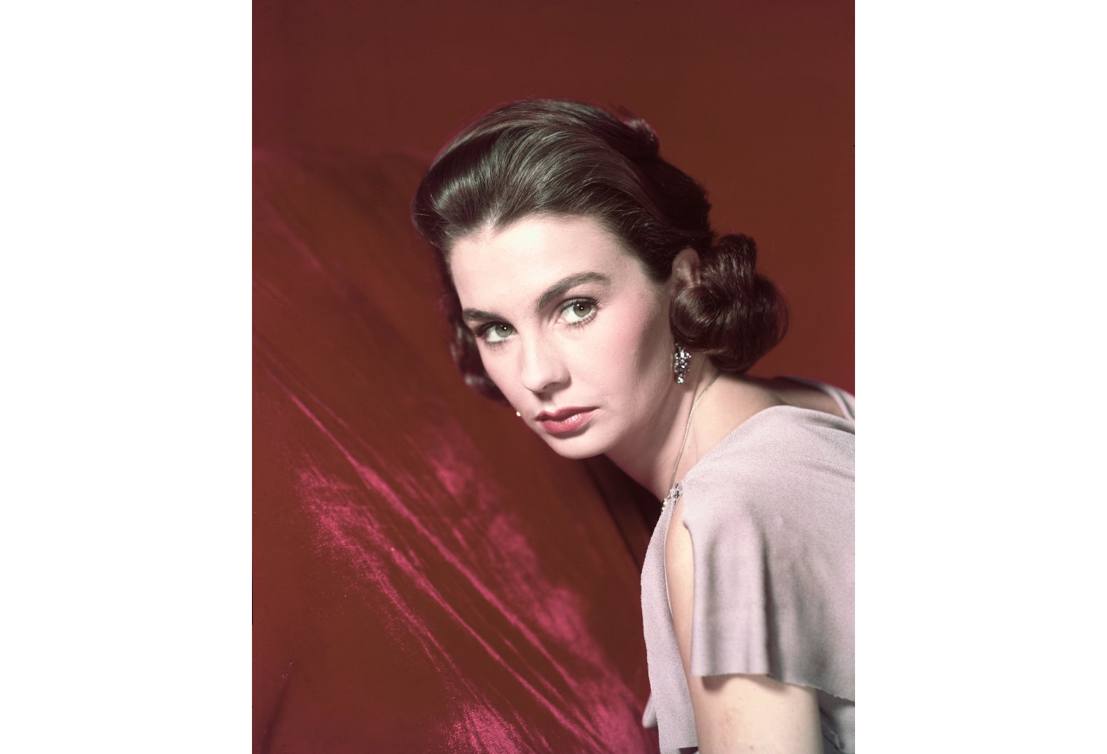 Jean Simmons - Visuotinė lietuvių enciklopedija