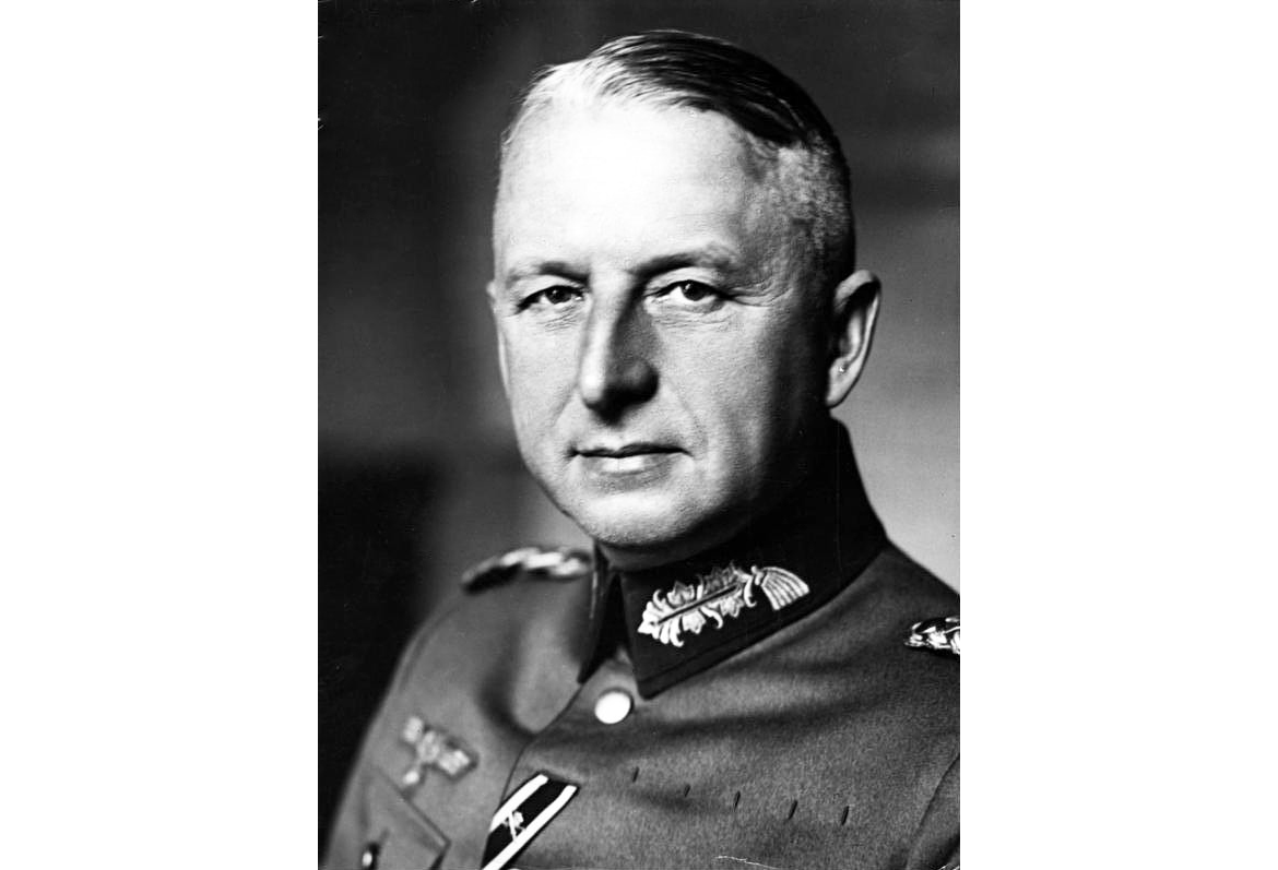 Erich von Manstein - Visuotinė lietuvių enciklopedija