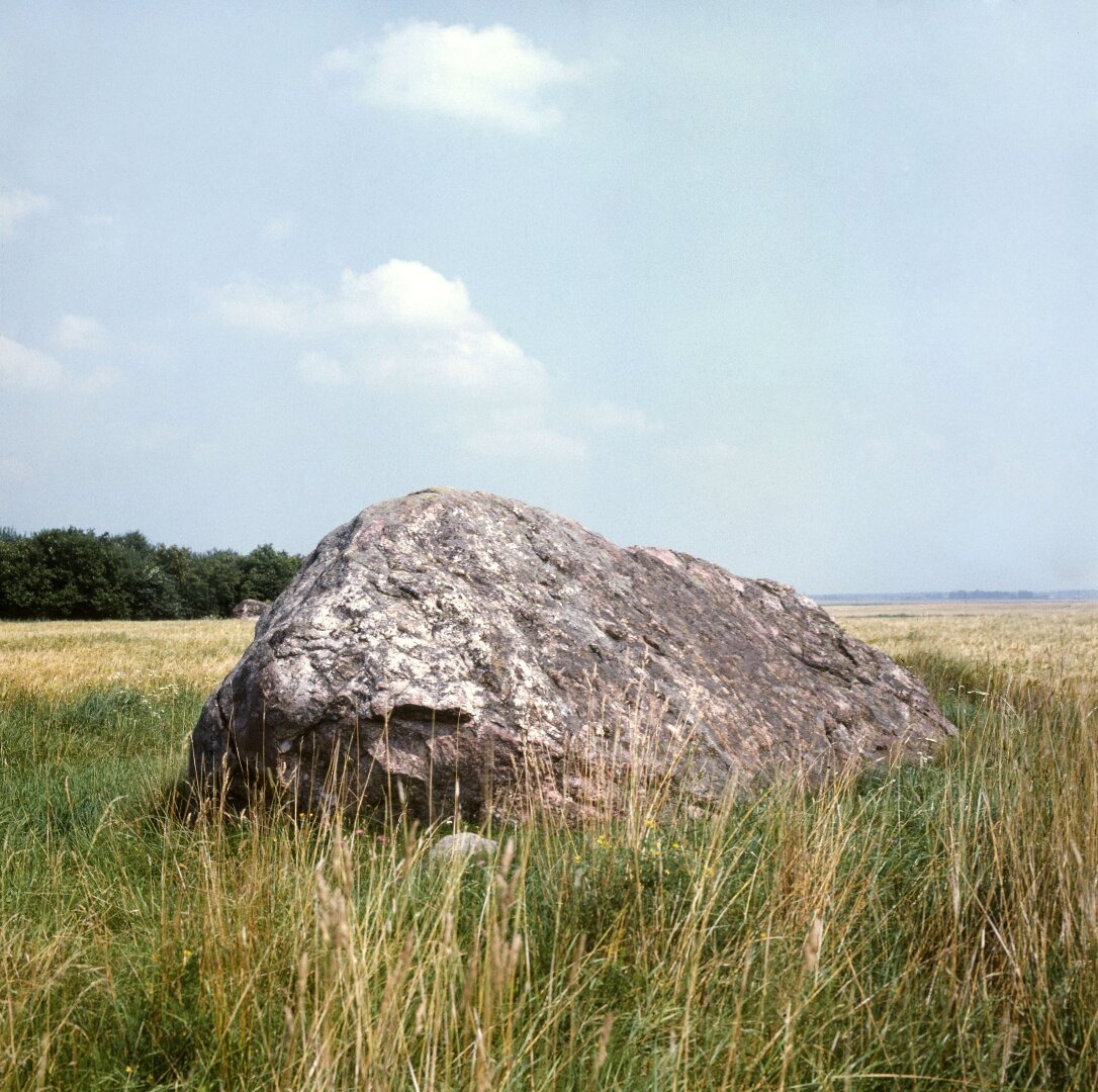 Kadarų akmuo - Visuotinė lietuvių enciklopedija