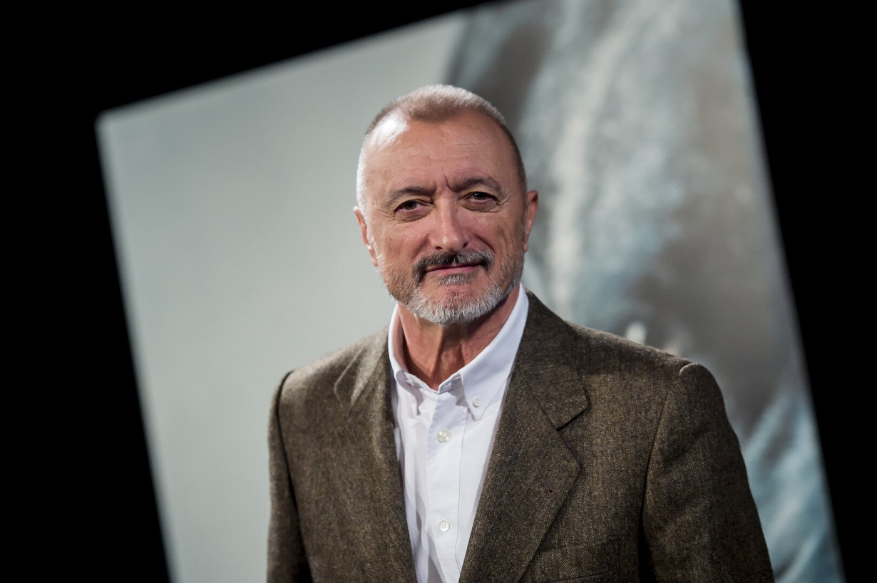 Arturo Pérez-Reverte - Visuotinė lietuvių enciklopedija