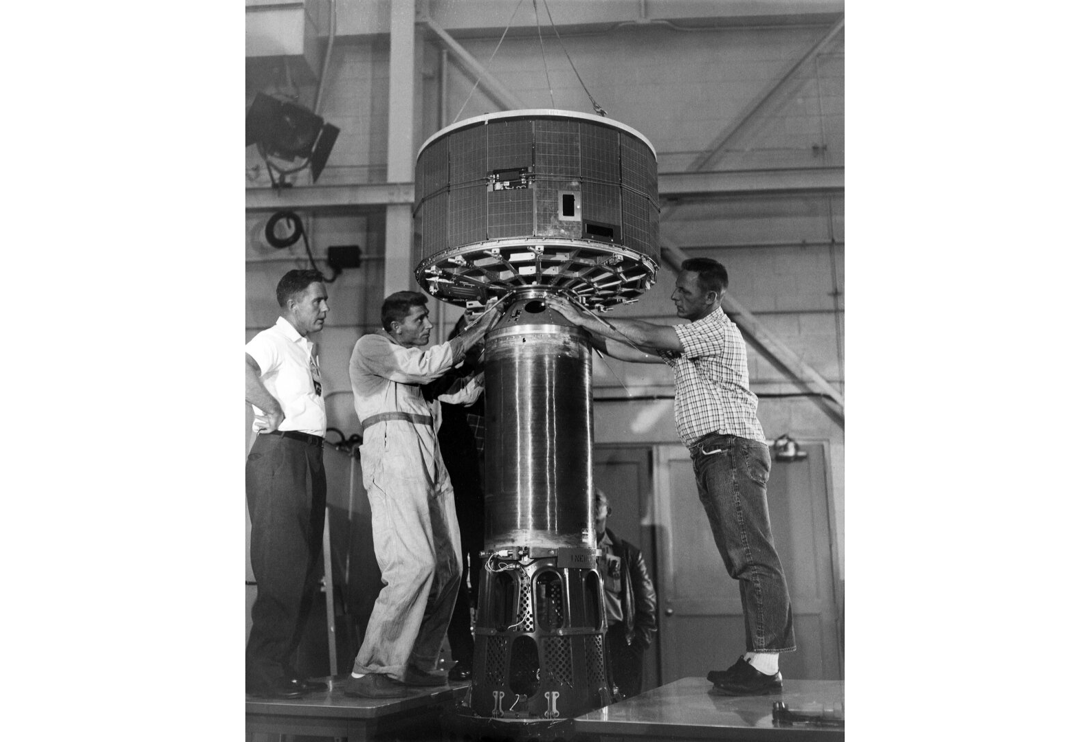 meteorologinis palydovas - Visuotinė lietuvių enciklopedija