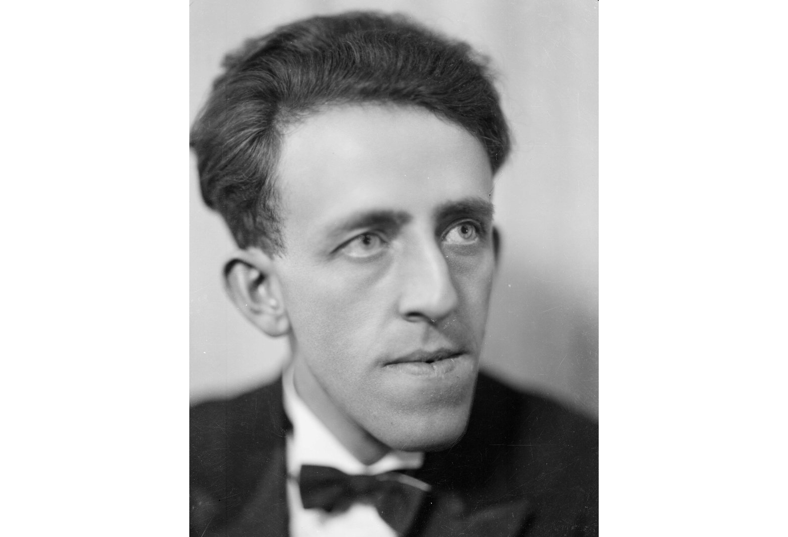 Emmanuel Mounier - Visuotinė lietuvių enciklopedija