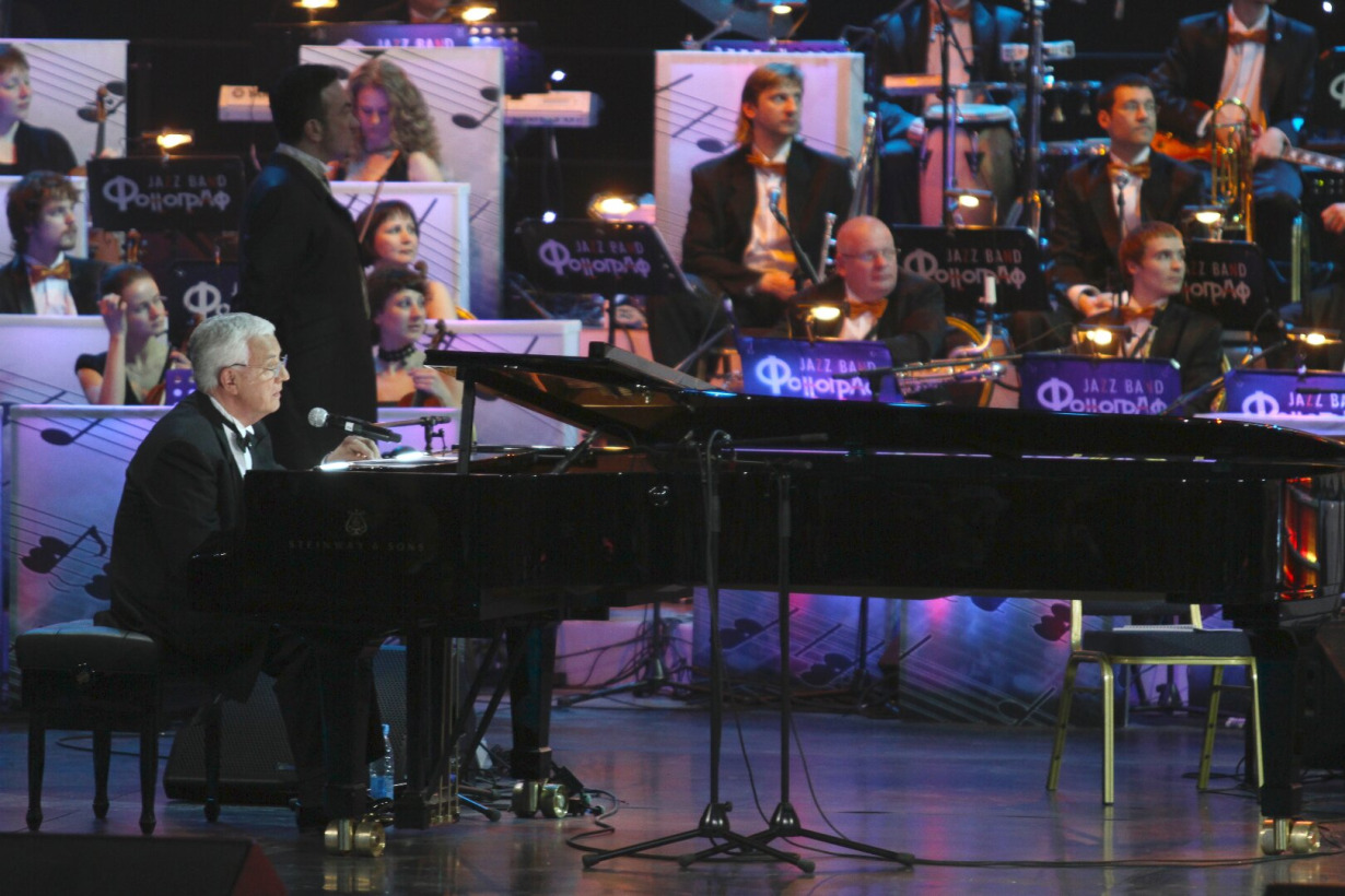 lengvoji muzika - Visuotinė lietuvių enciklopedija