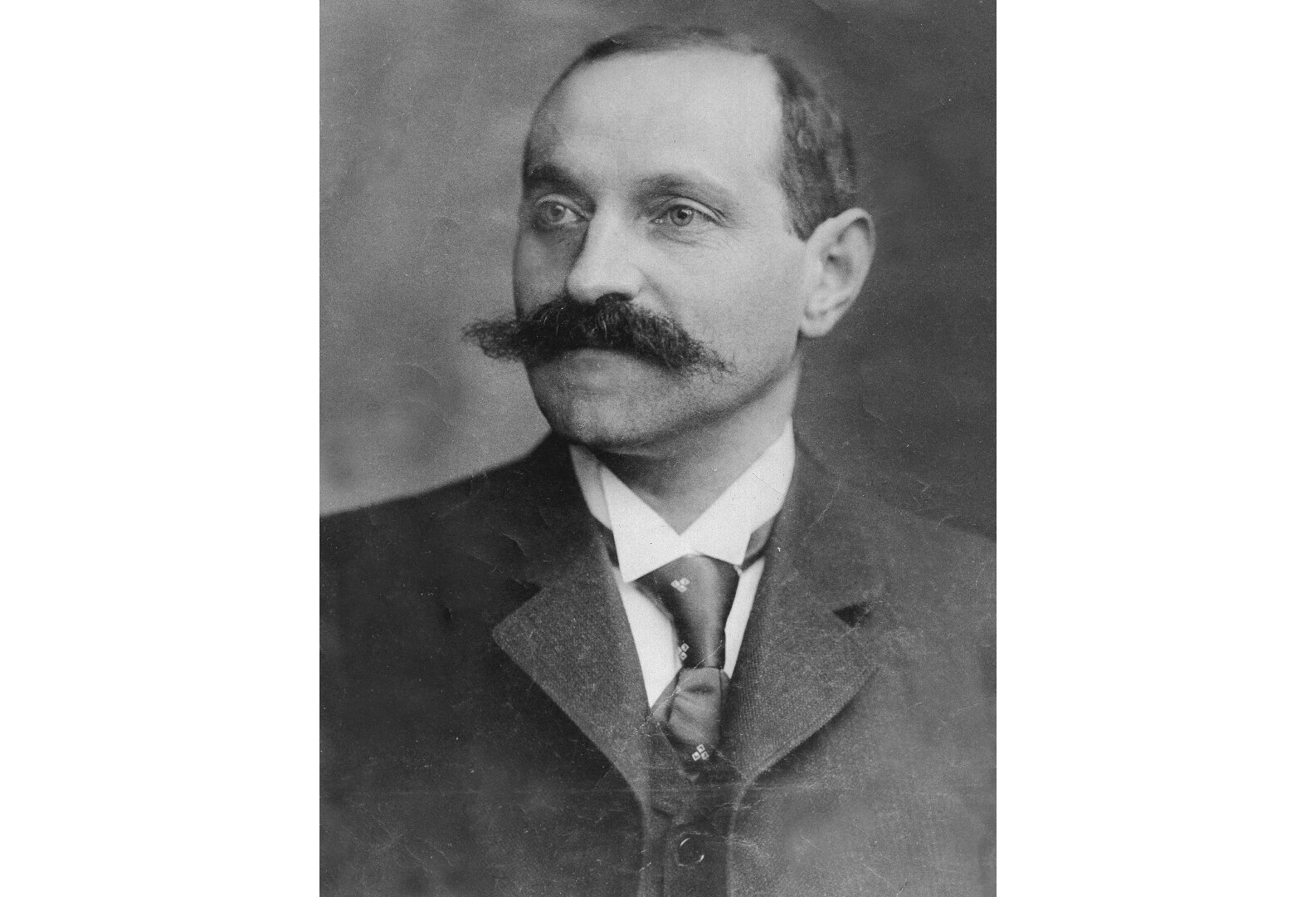 Hugo Haase - Visuotinė lietuvių enciklopedija