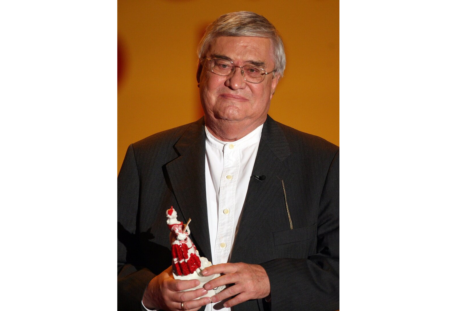 Peter Härtling - Visuotinė lietuvių enciklopedija