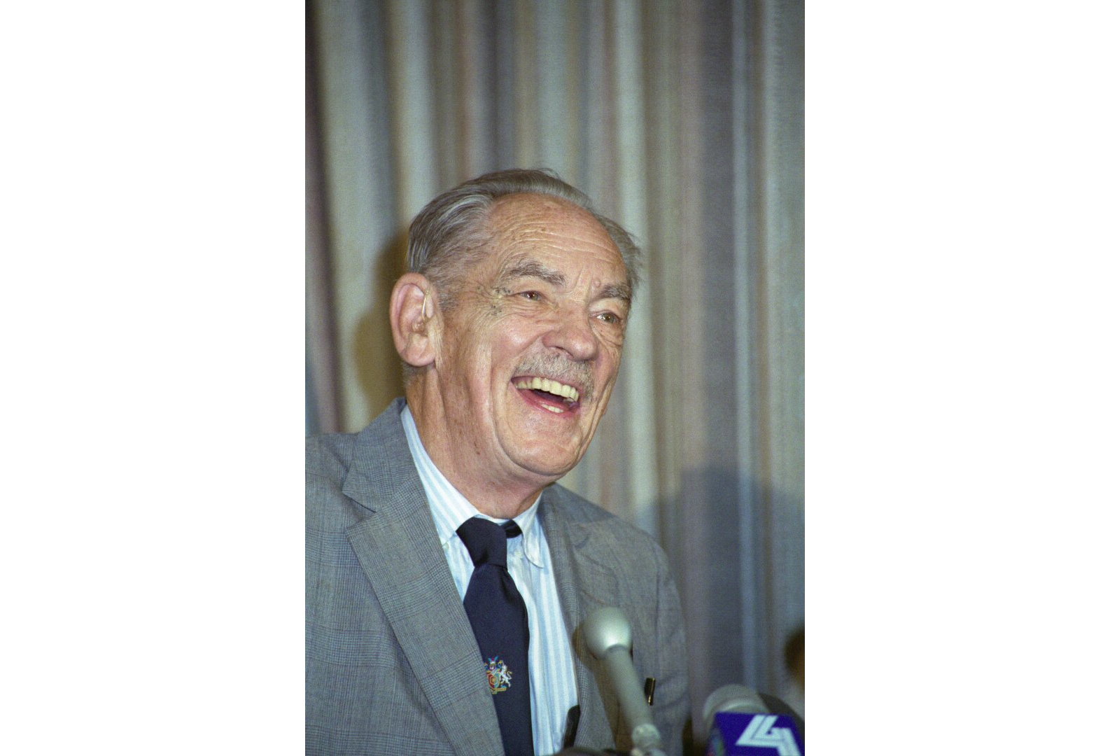 George Herbert Hitchings - Visuotinė lietuvių enciklopedija