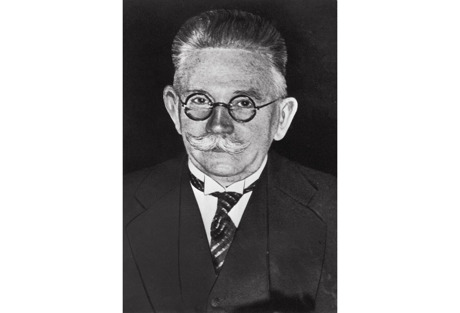 Alfred Hugenberg - Visuotinė lietuvių enciklopedija