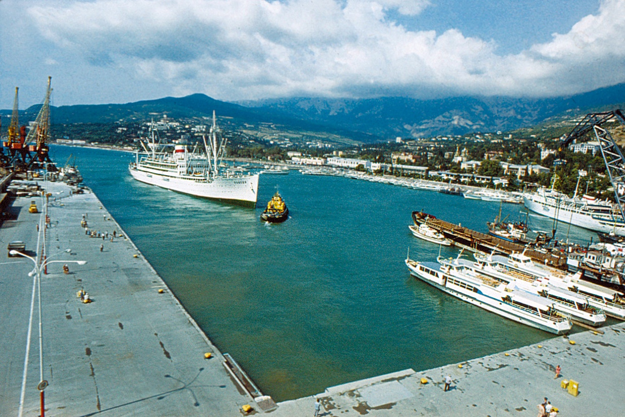 Jalta - Visuotinė lietuvių enciklopedija