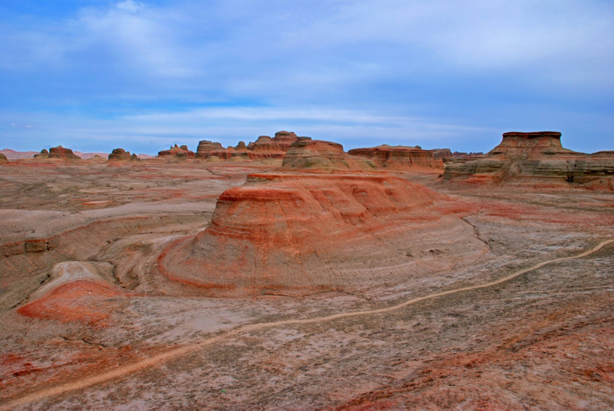 jardangai - Visuotinė lietuvių enciklopedija