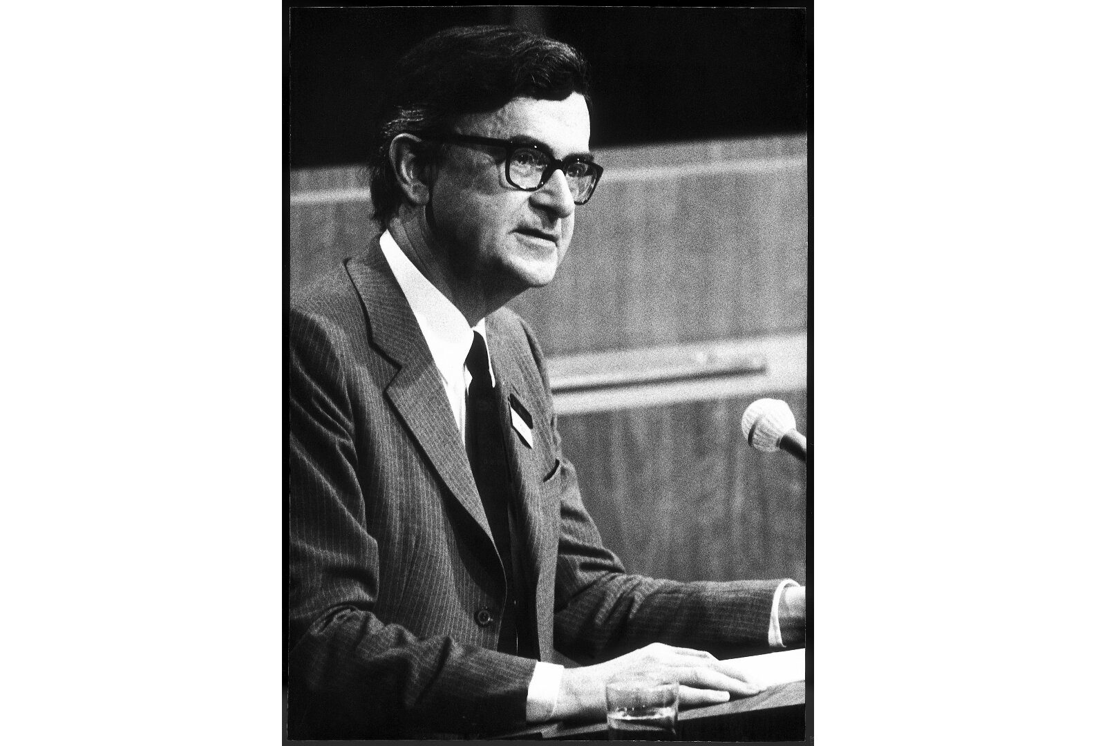 Niels Kaj Jerne - Visuotinė lietuvių enciklopedija