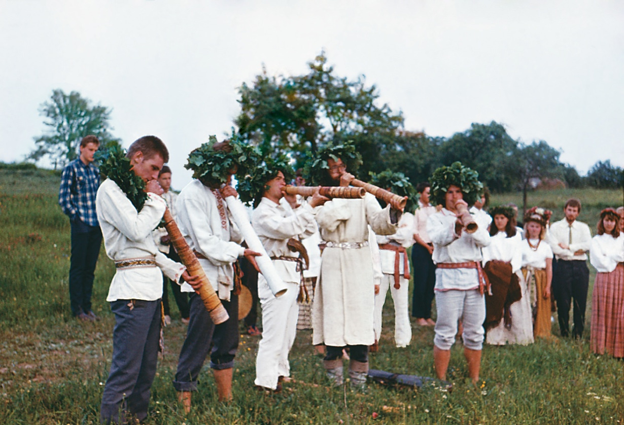 Joninės - Visuotinė lietuvių enciklopedija