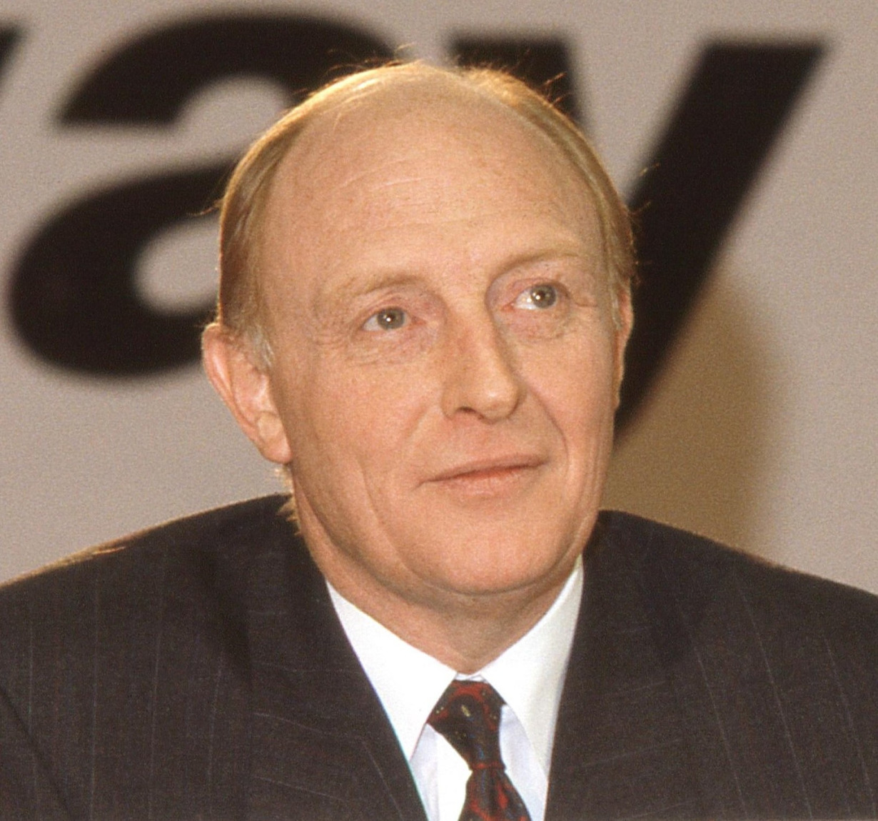 Neil Gordon Kinnock - Visuotinė lietuvių enciklopedija