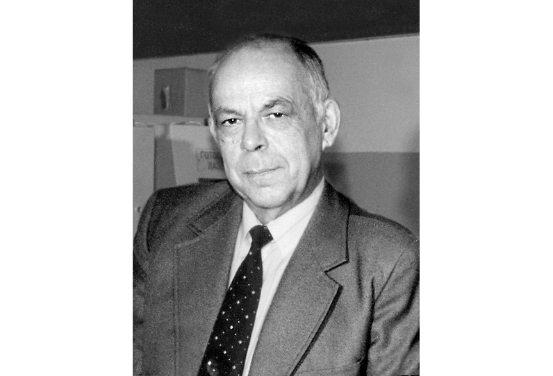 Cezaris Kisieliauskas - Visuotinė lietuvių enciklopedija