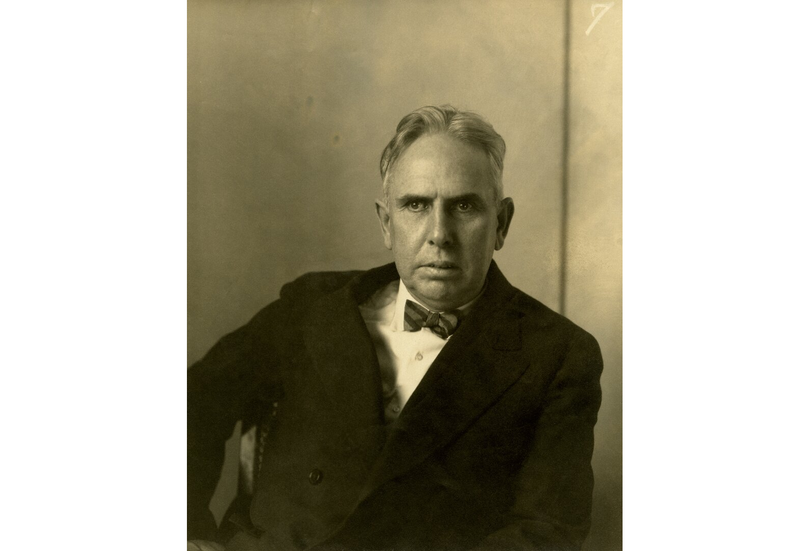 Theodore Dreiser - Visuotinė lietuvių enciklopedija