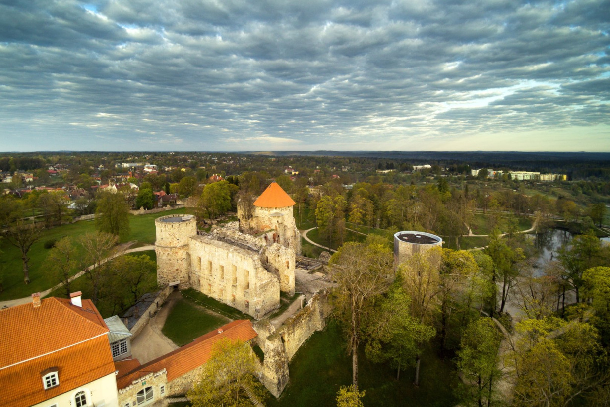 Cėsys - Visuotinė lietuvių enciklopedija