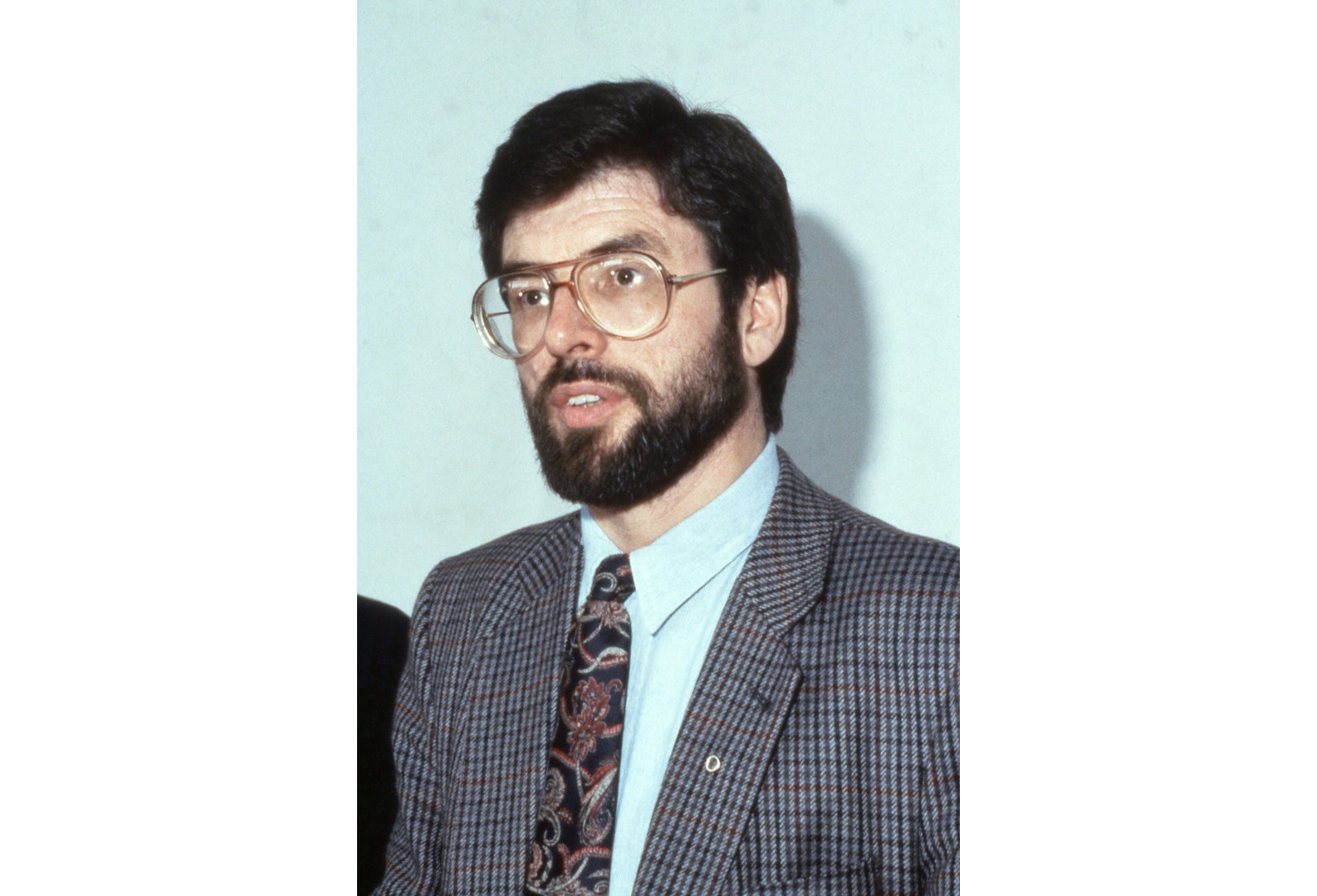 Gerry Adams - Visuotinė lietuvių enciklopedija