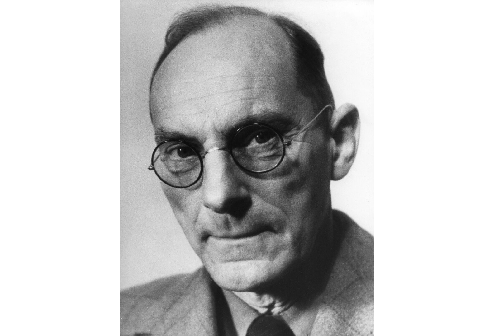 Ludwig Renn - Visuotinė lietuvių enciklopedija