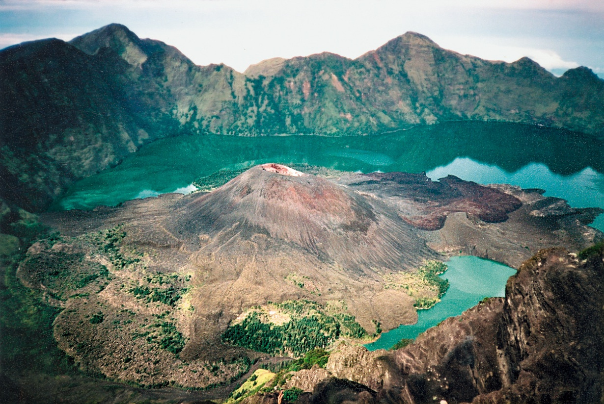 Rinjani - Visuotinė lietuvių enciklopedija