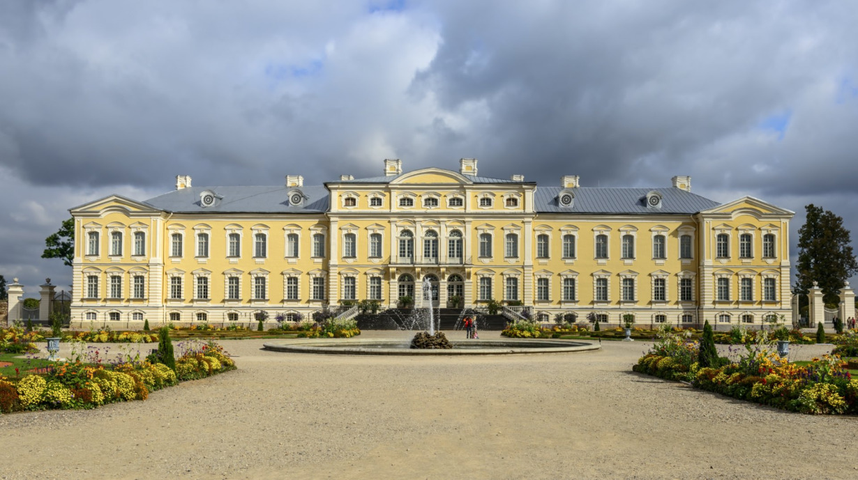 Rundālės rūmai - Visuotinė lietuvių enciklopedija