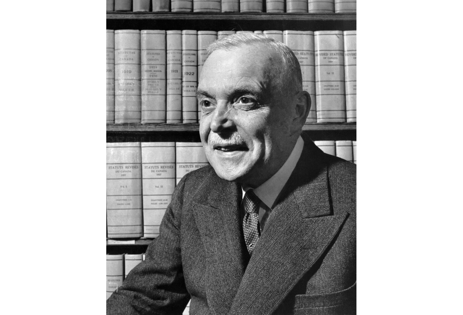 Louis Stephen Saint-Laurent - Visuotinė lietuvių enciklopedija