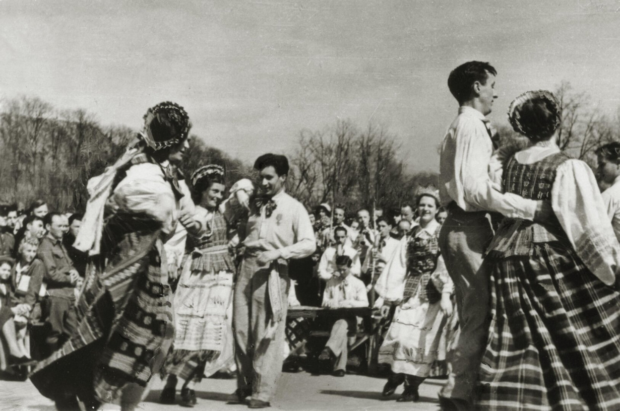 suktinis - Visuotinė lietuvių enciklopedija