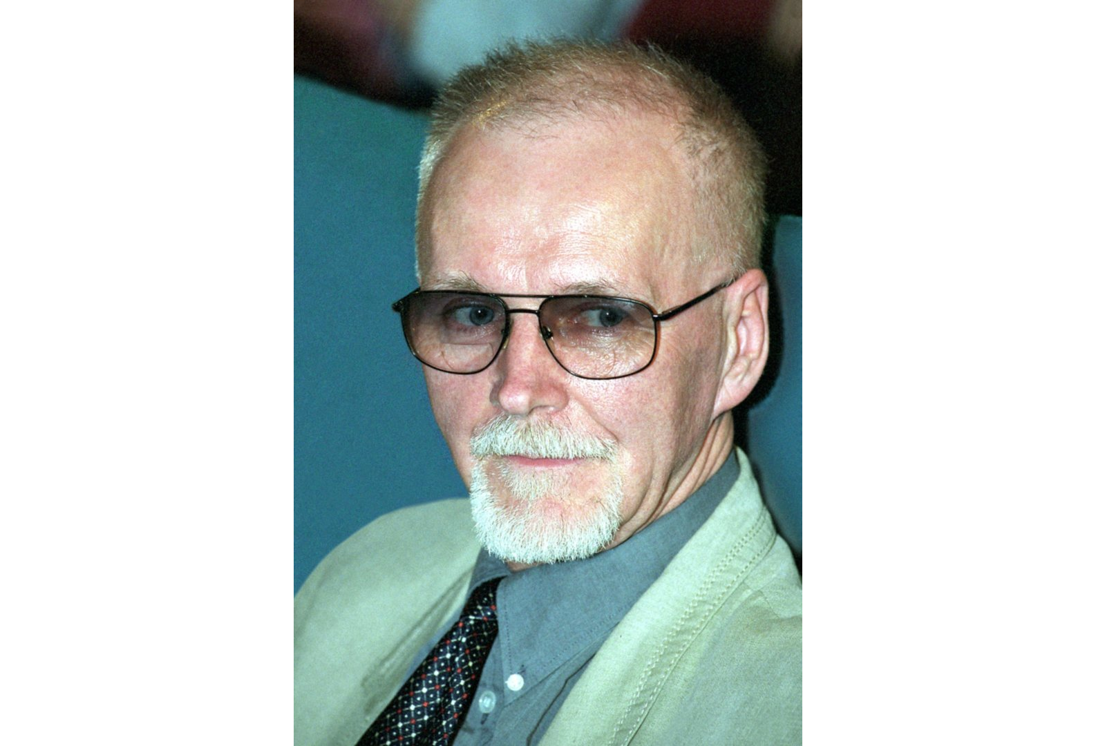 Modris Tenisons - Visuotinė lietuvių enciklopedija